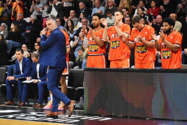 43425220-d3a4-4b6b-b44f-c08d18819de9 – Vitav